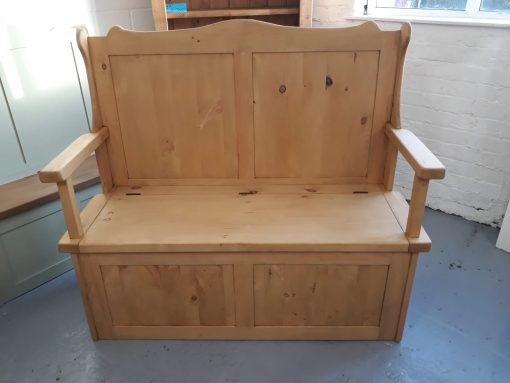 Cotswold Gothic Pine Monks Bench - Charles of Chester